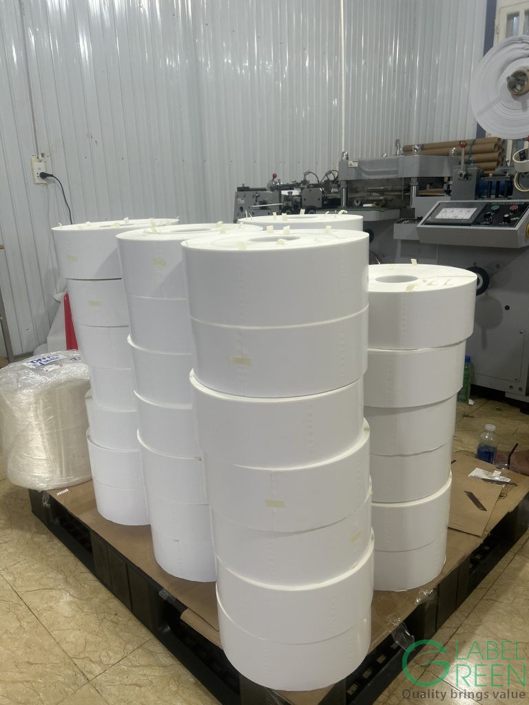 Decal giấy 100mm x200mmx150m - CÔNG TY TNHH IN GREEN LABEL